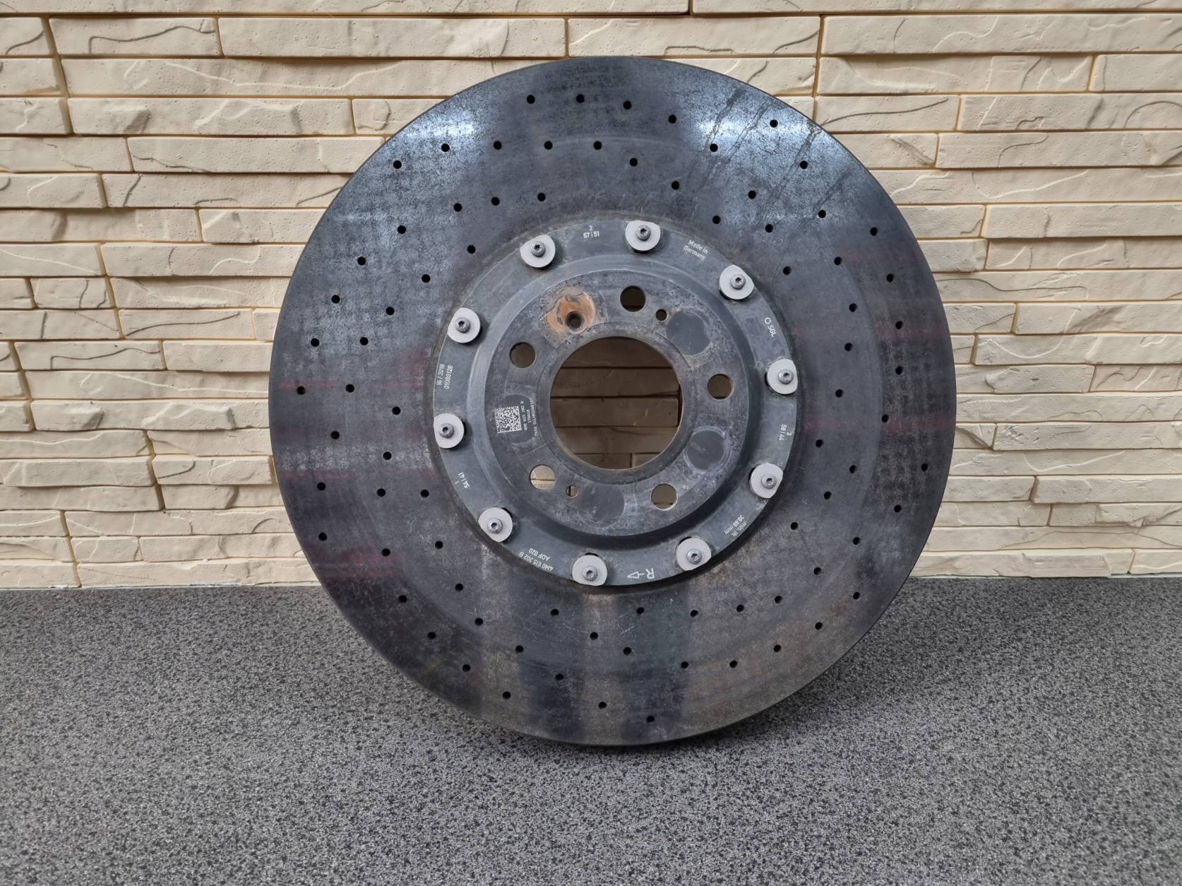 Lamborghini Urus Right Front Brake Disc Ceramic 4M0615302 B – DGParts