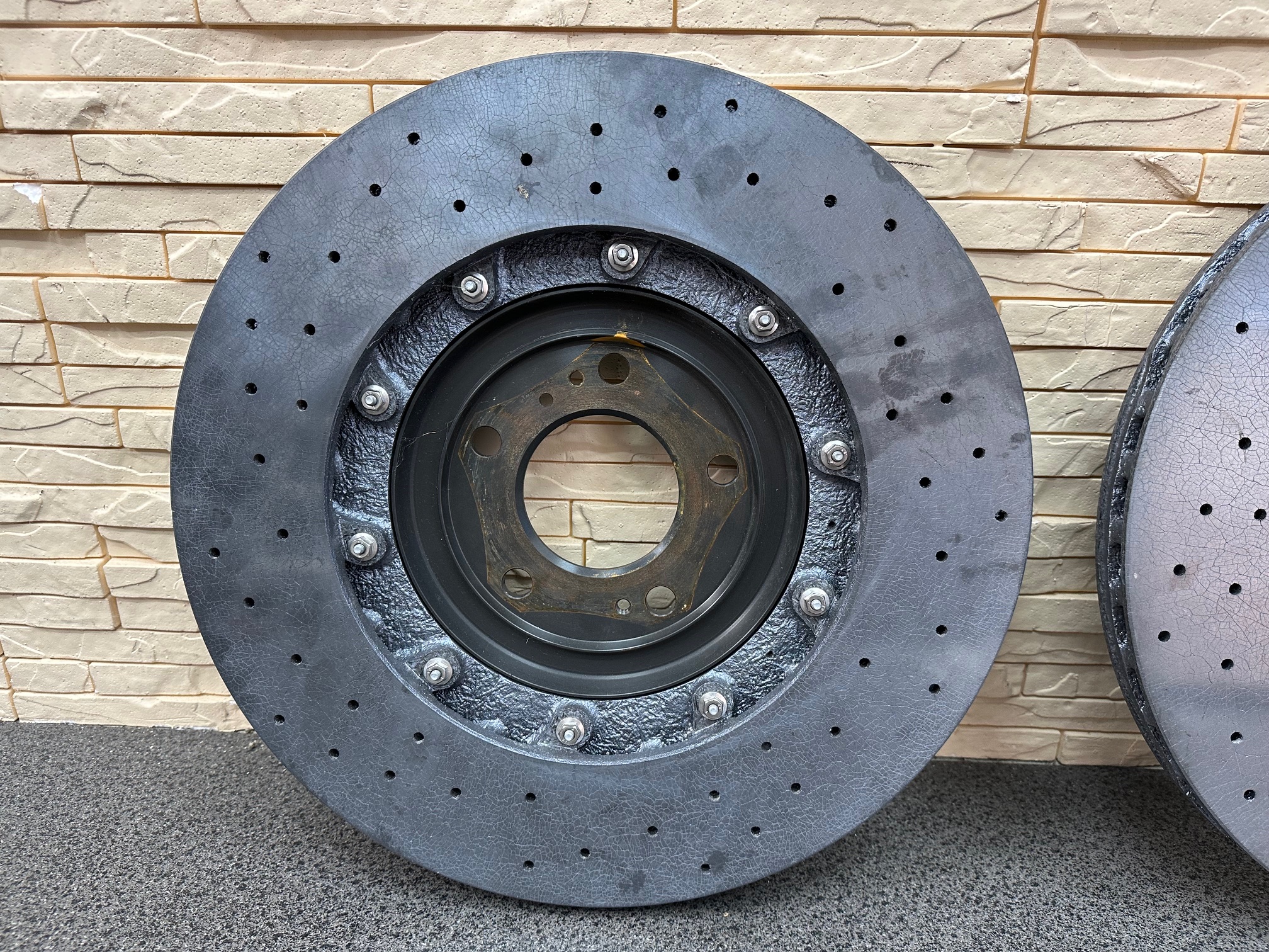 Lamborghini Urus Rear Brake Discs Ceramic Set 4M0615602M / 4M0615601AJ ...